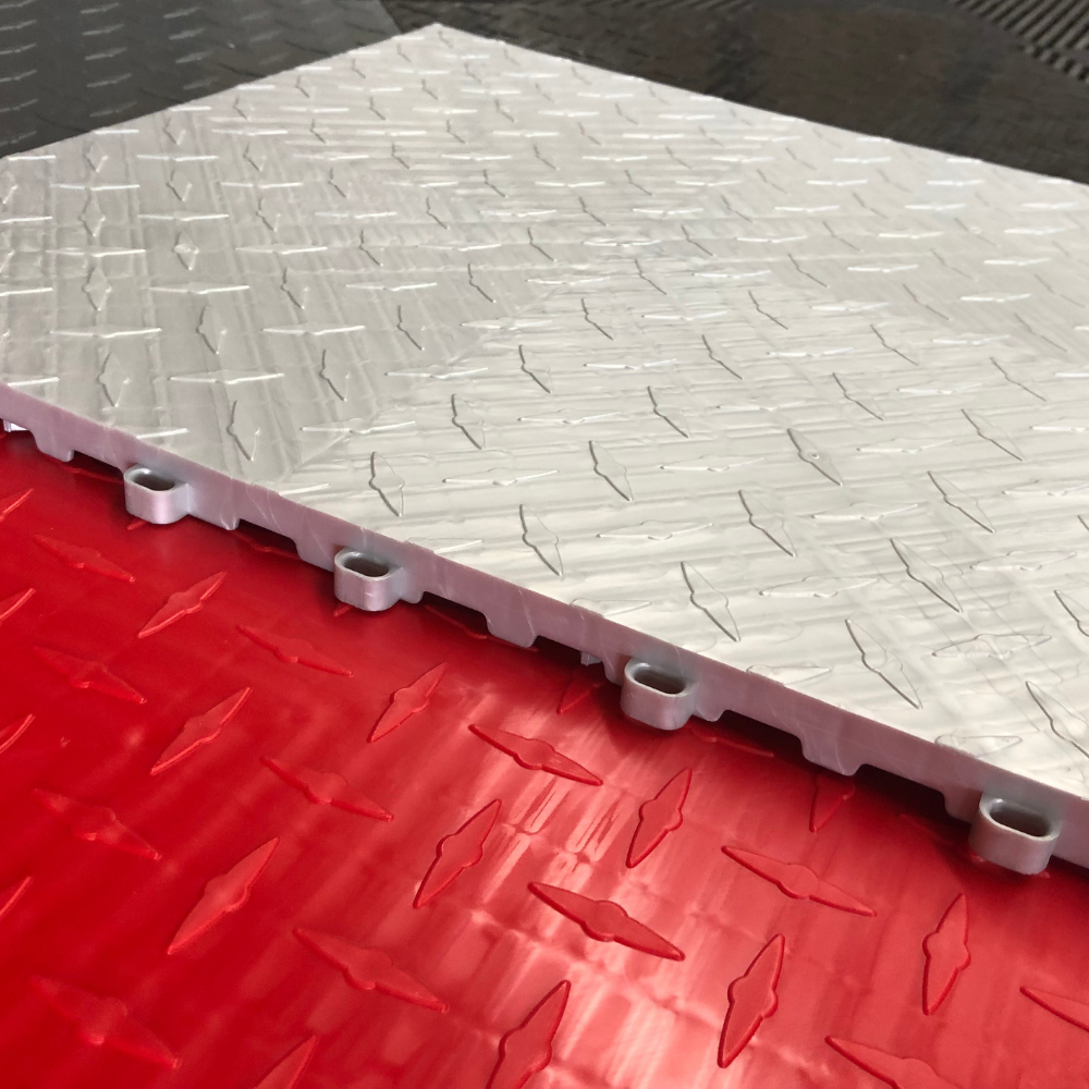 Diamondtrax Racing Red | Garage Floor Tiles | Flexico